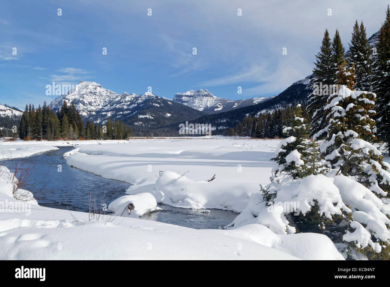 Winter landscape of lamar valley hi-res stock photography and images ...