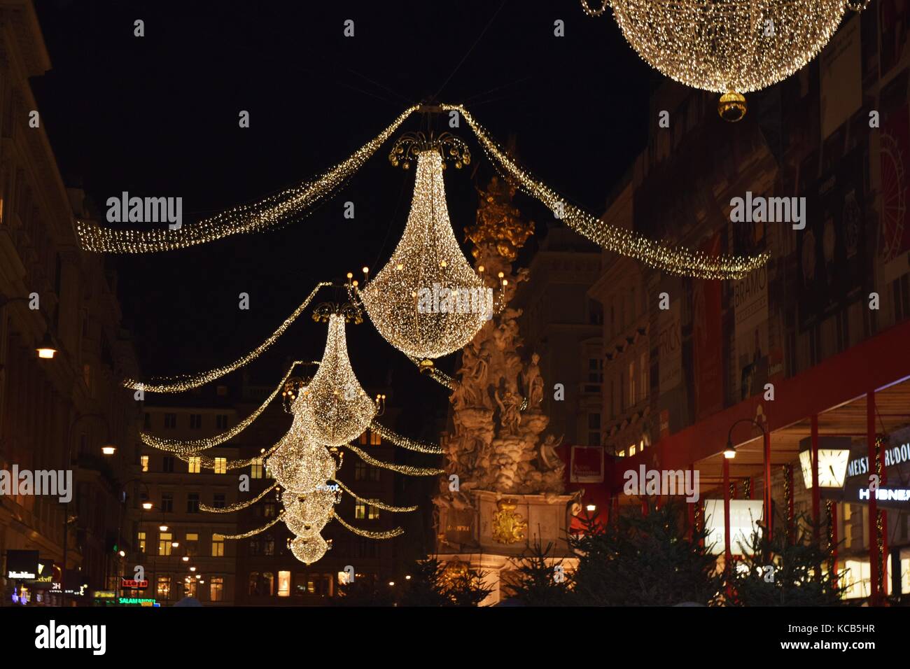 Vienna winter lights hi-res stock photography and images - Alamy