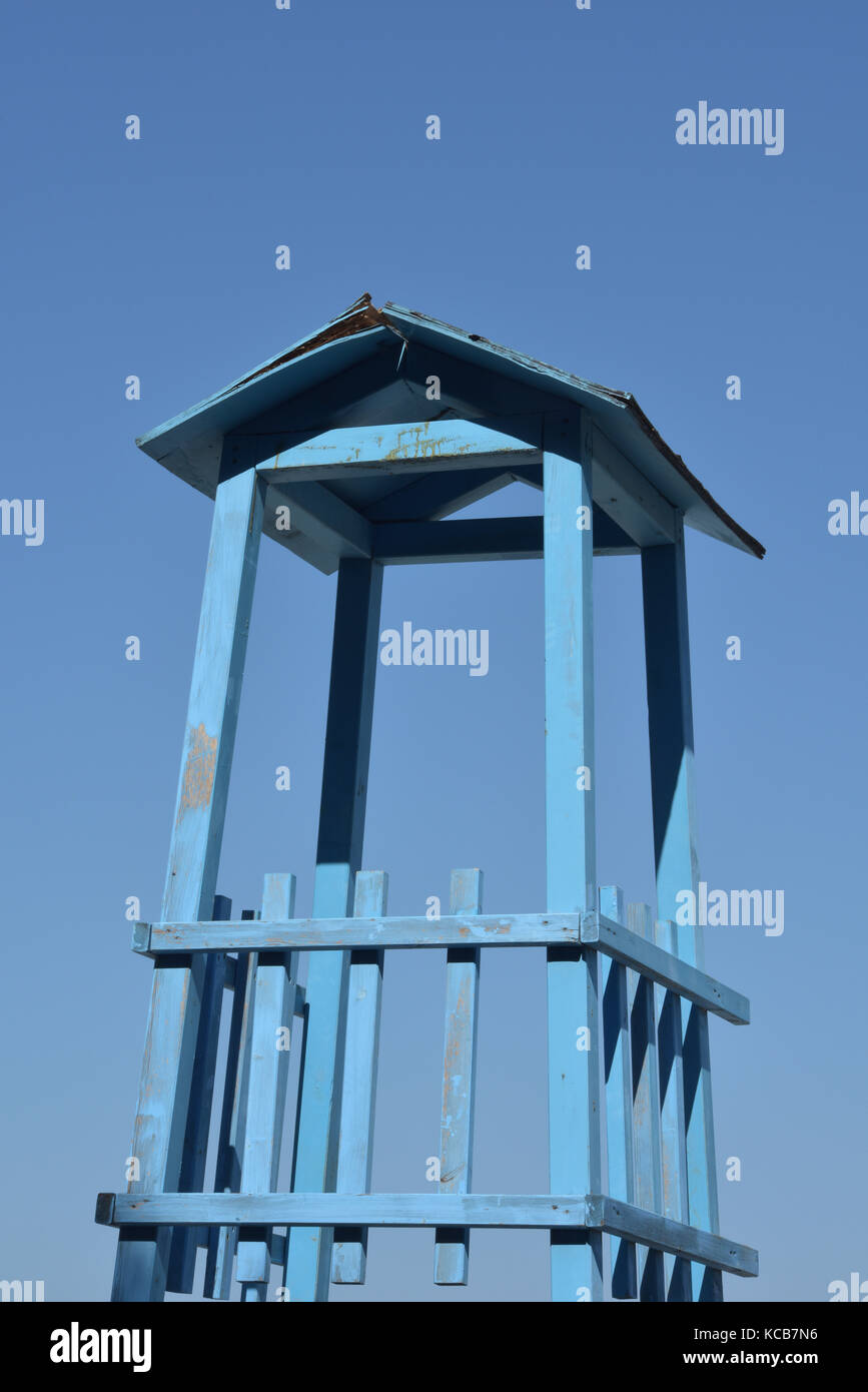 Lifeguard station under blue hi-res stock photography and images - Alamy