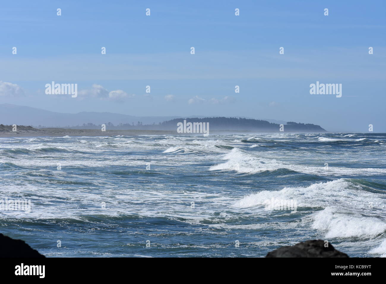 Pacific Ocean Waves Stock Photo - Alamy