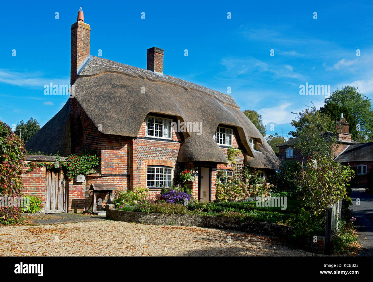Thatched cottage in the village of Boxford, Berkshire, England UK Stock ...