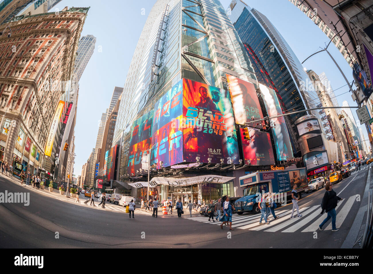 Harrison ford blade runner 2017 hi-res stock photography and images - Alamy
