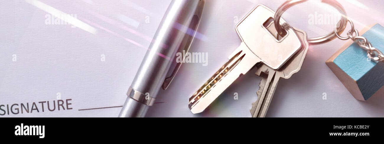 Signing legal concept real hi-res stock photography and images - Alamy