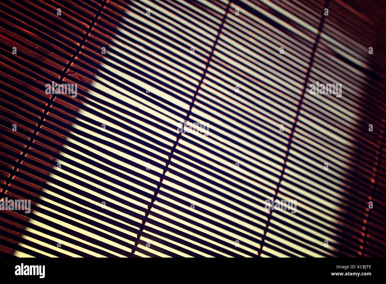 Light shining through blinds hi-res stock photography and images - Alamy