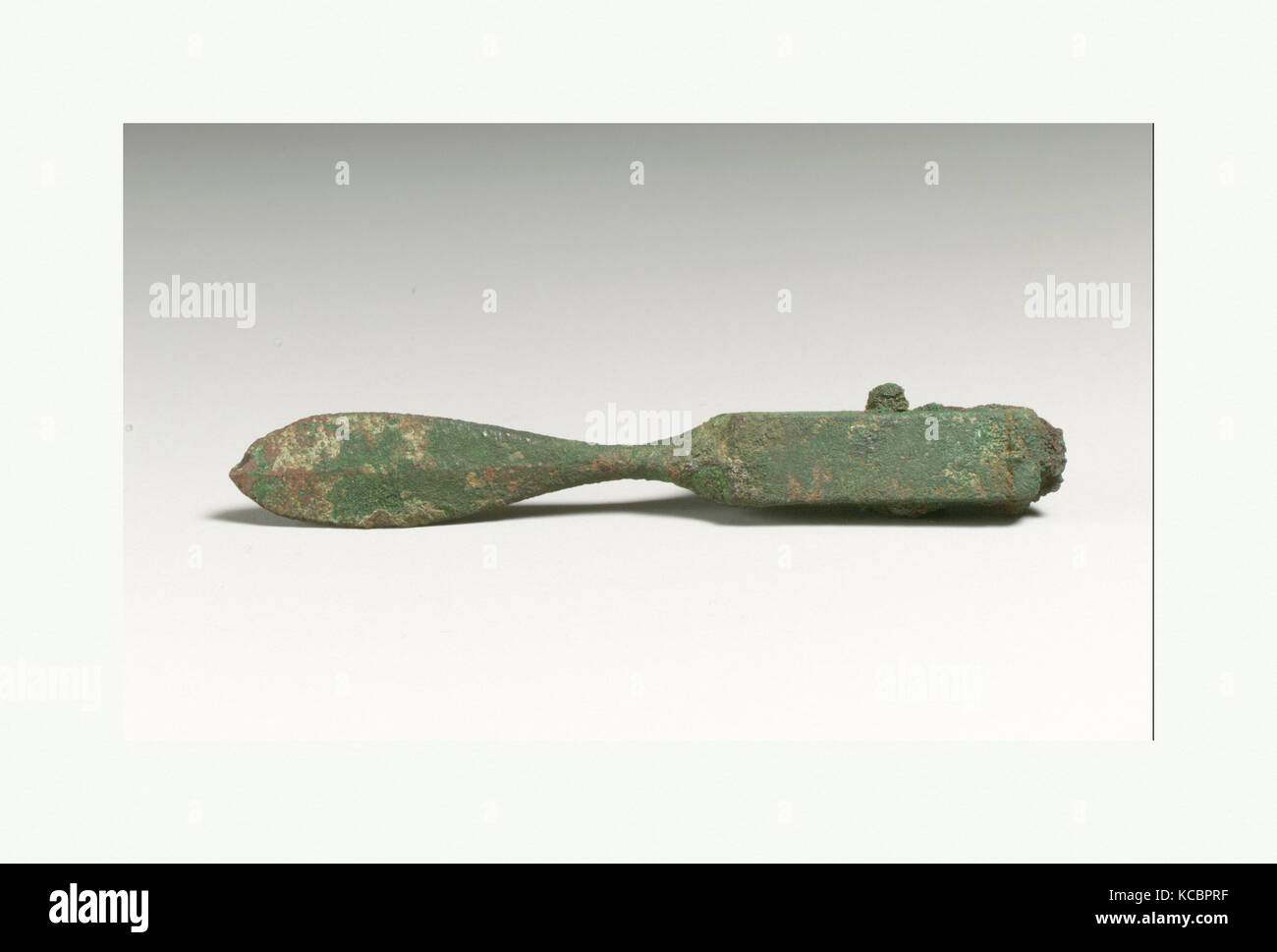 Bronze scalpel hi-res stock photography and images - Alamy