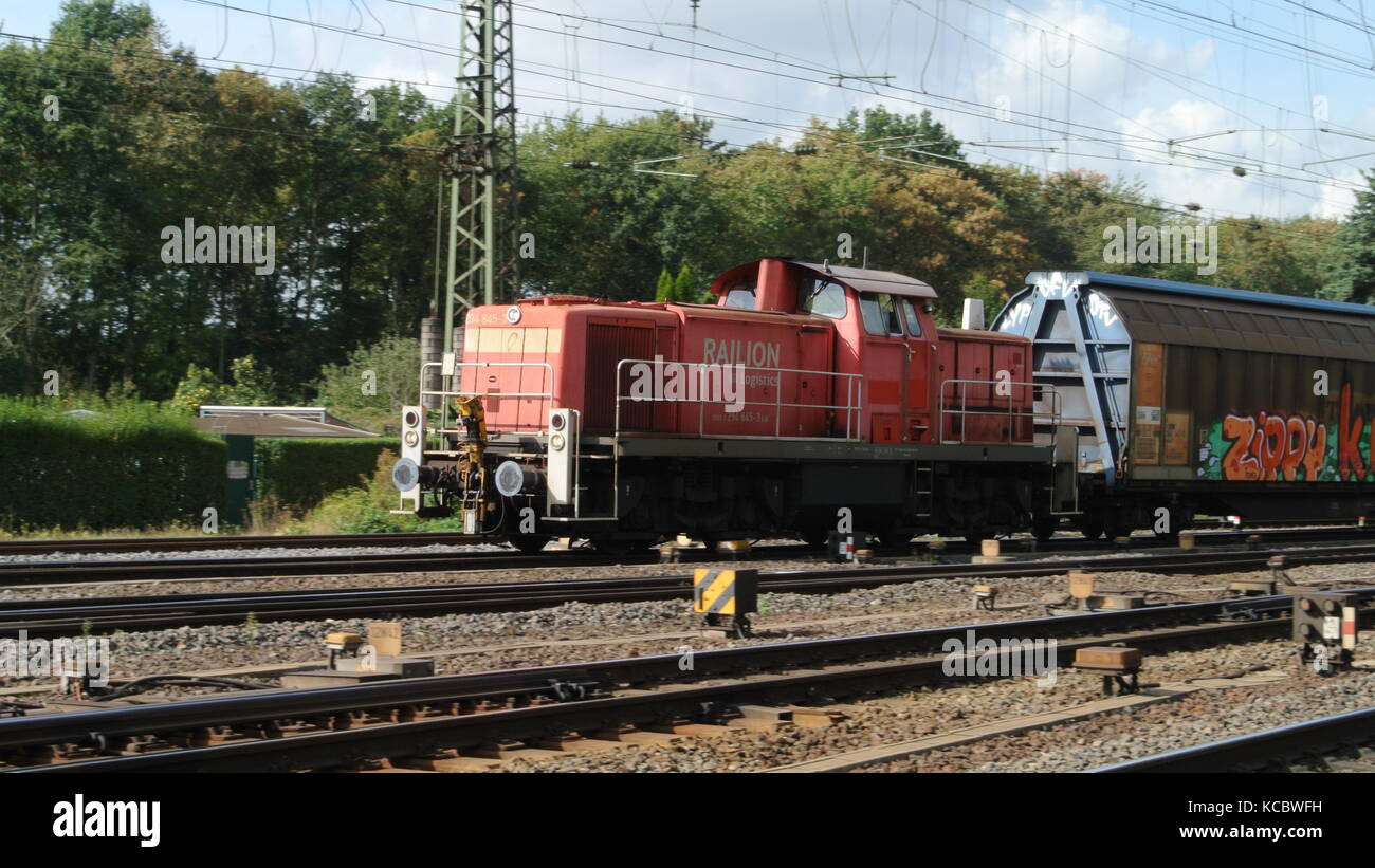 Railion Logistics class 294 with cargo wagons at Gremberg, Cologne ...
