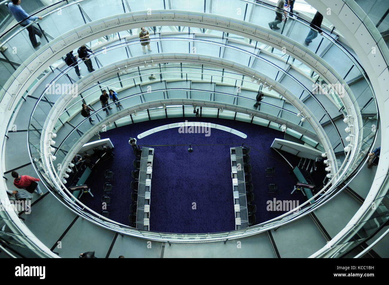 London City Hall, The Queen's Walk, Southwark, London Stock Photo - Alamy