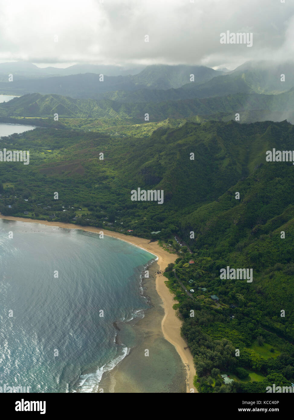 House on beach kauai hawaii hi-res stock photography and images - Alamy