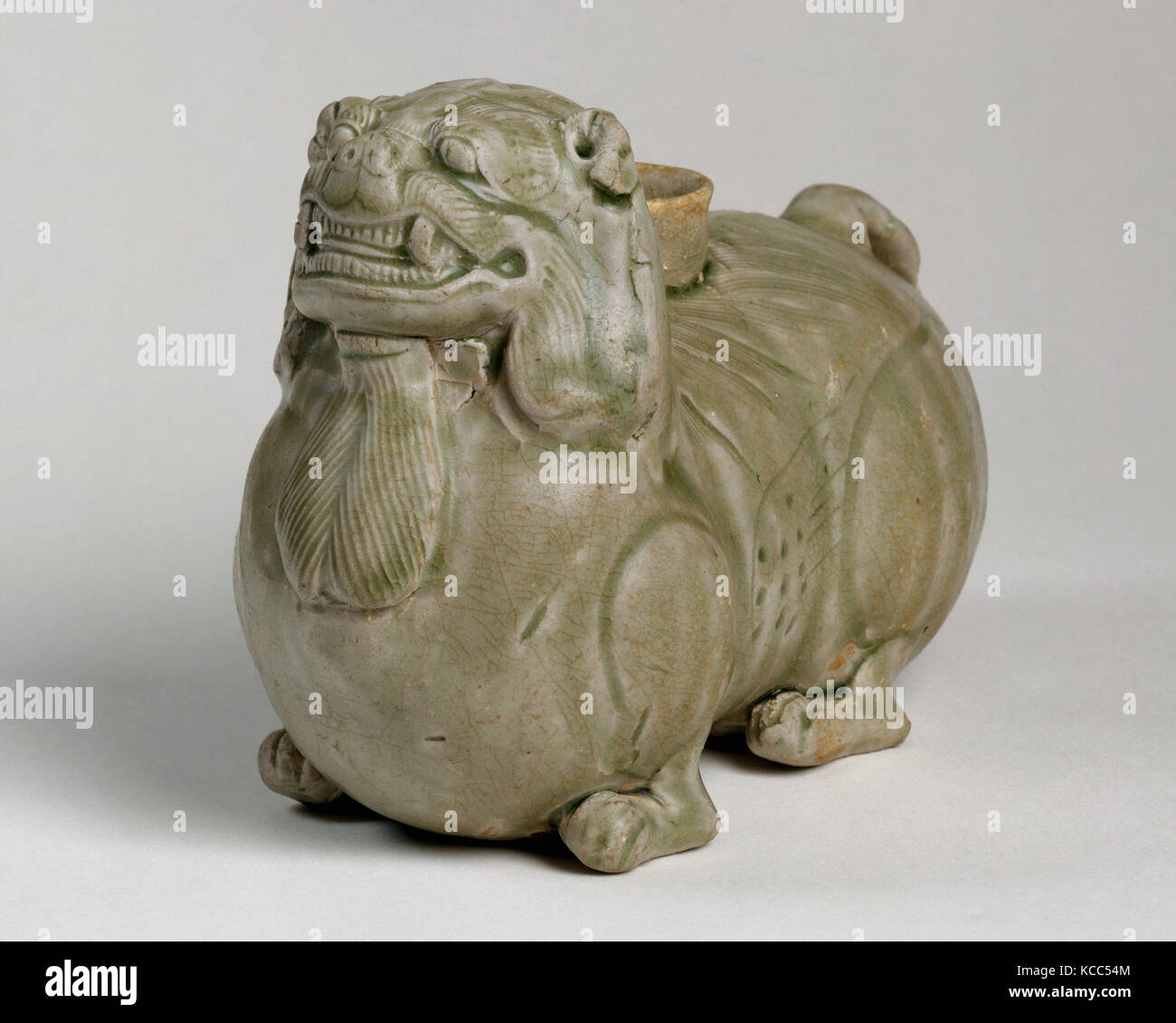 Vessel, Six Dynasties (220–589), Western Jin (265–316) dynasty, China ...