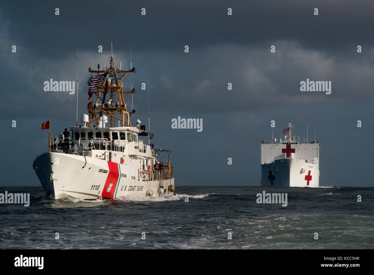 Military Sealift Command hospital ship USNS Comfort (T-AH 20 Stock ...