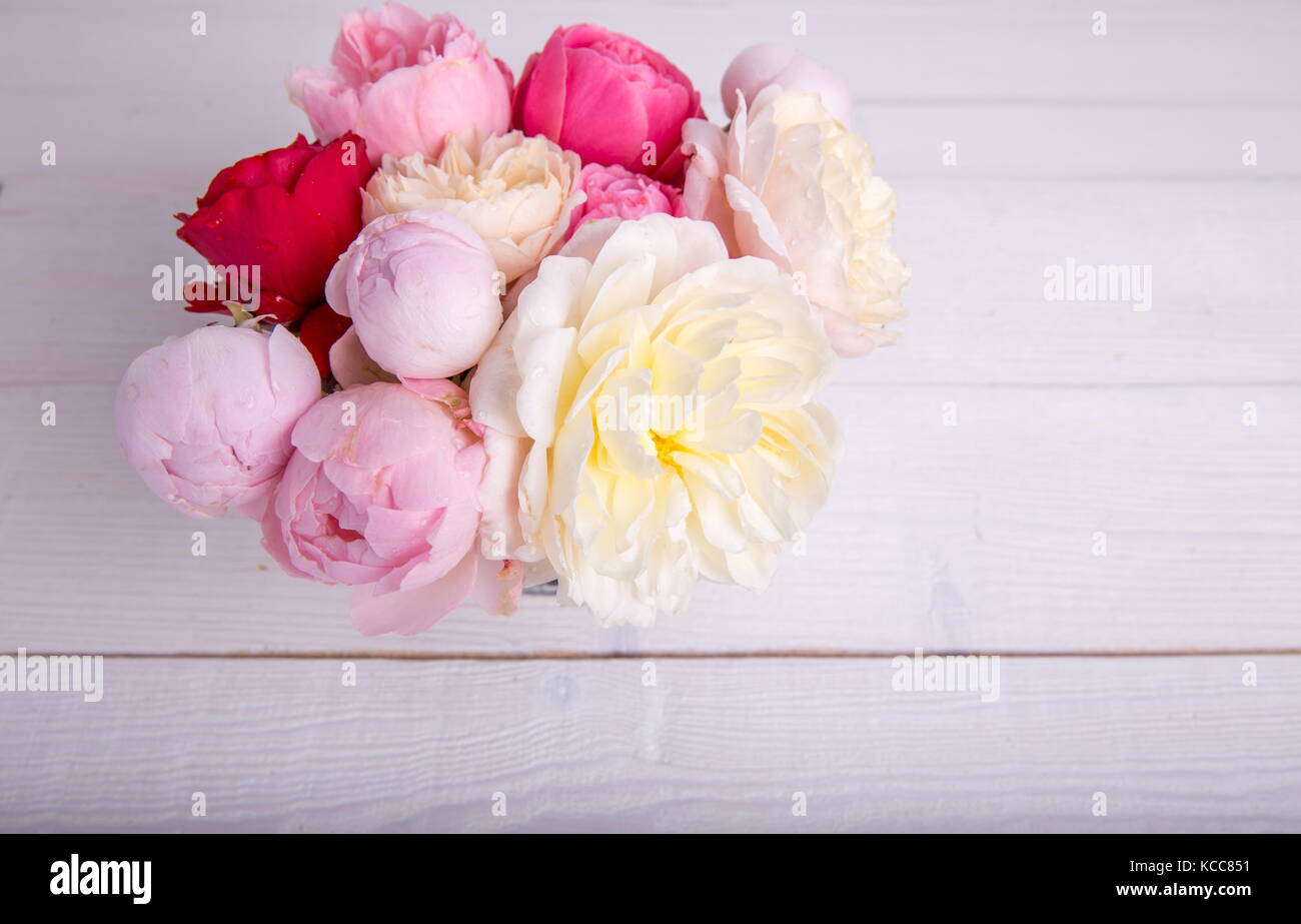 Beautiful English rose flower bouquet on white background Stock Photo ...