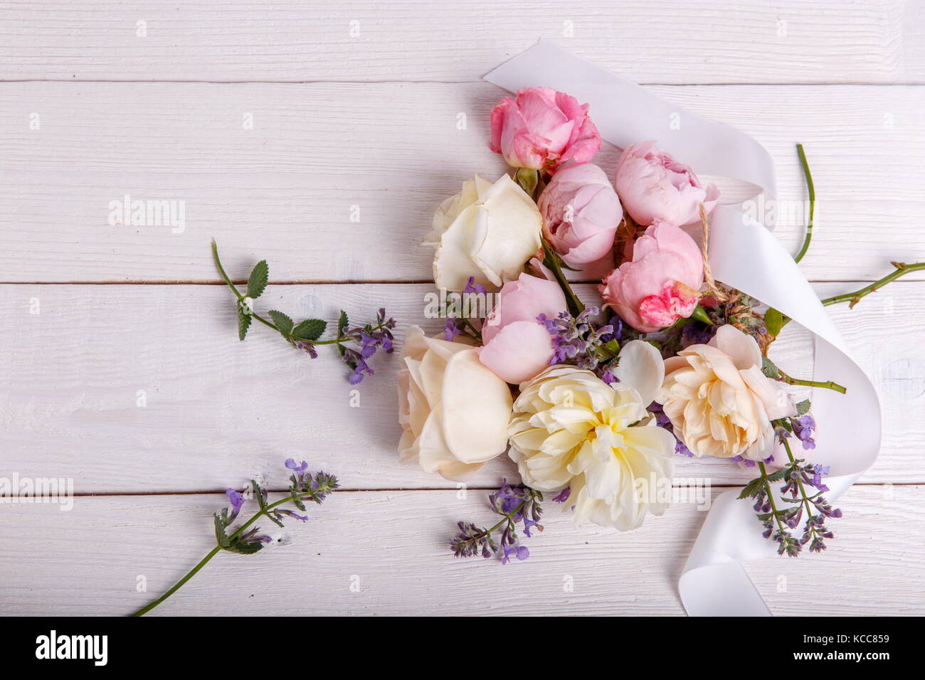 Beautiful English rose flower bouquet on white background Stock Photo ...