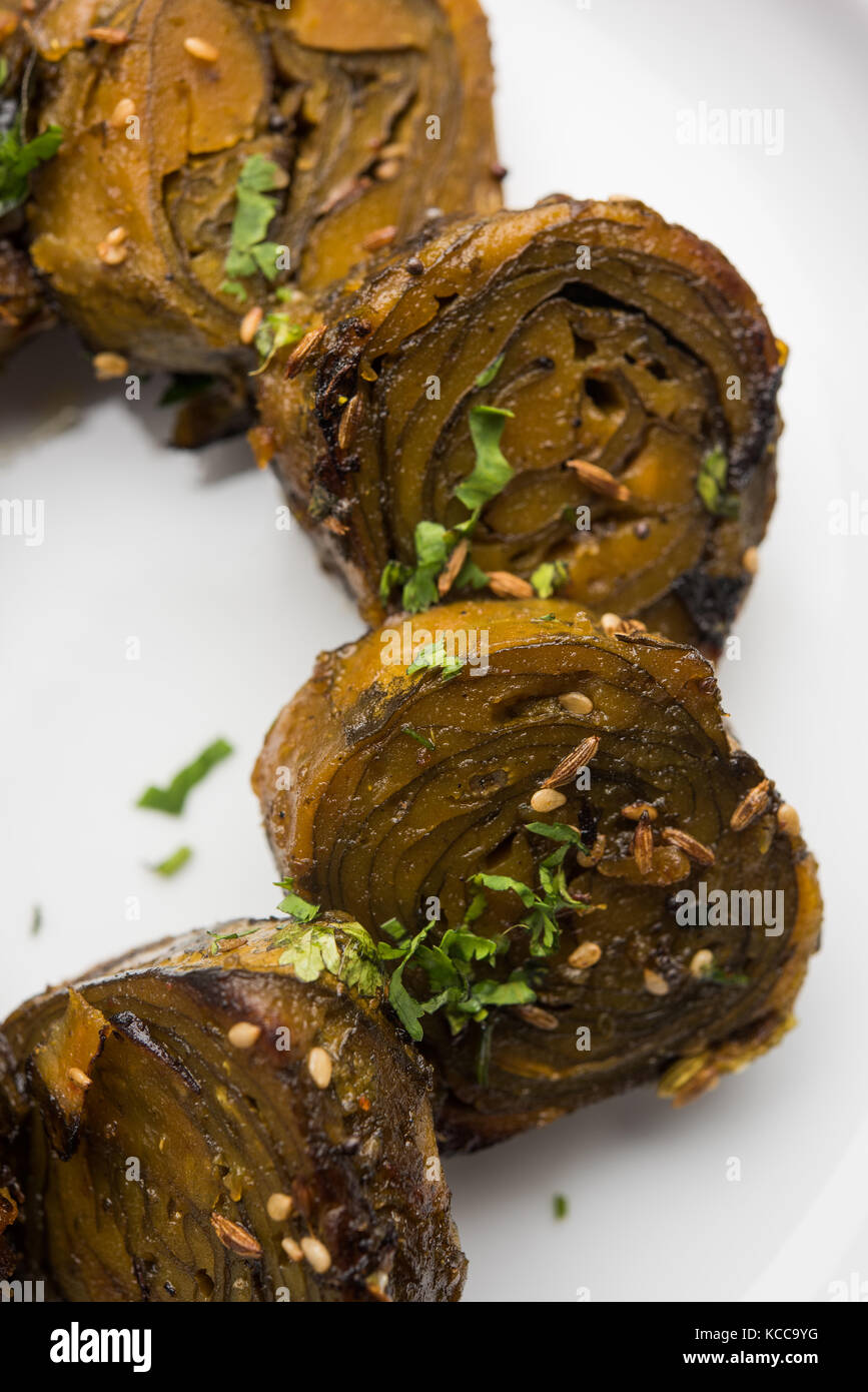 Patra or Paatra or Alu Vadi is a popular maharashtrian and Gujrati ...