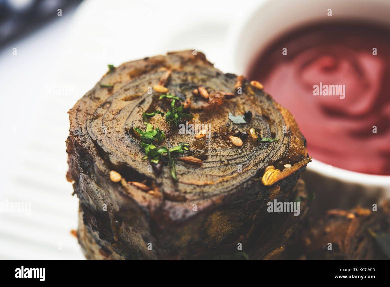 Patra or Paatra or Alu Vadi is a popular maharashtrian and Gujrati ...