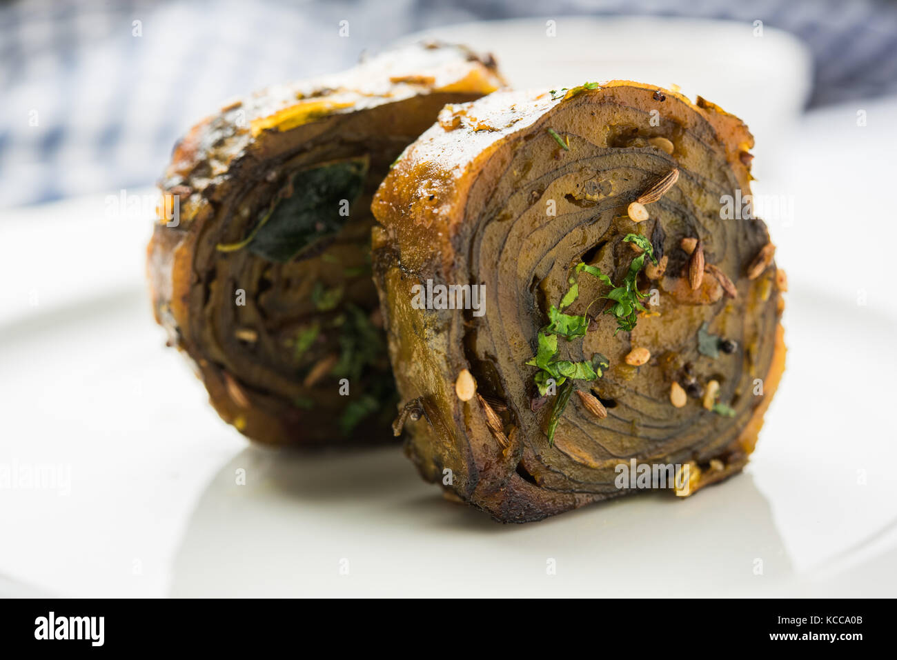 Patra or Paatra or Alu Vadi is a popular maharashtrian and Gujrati ...