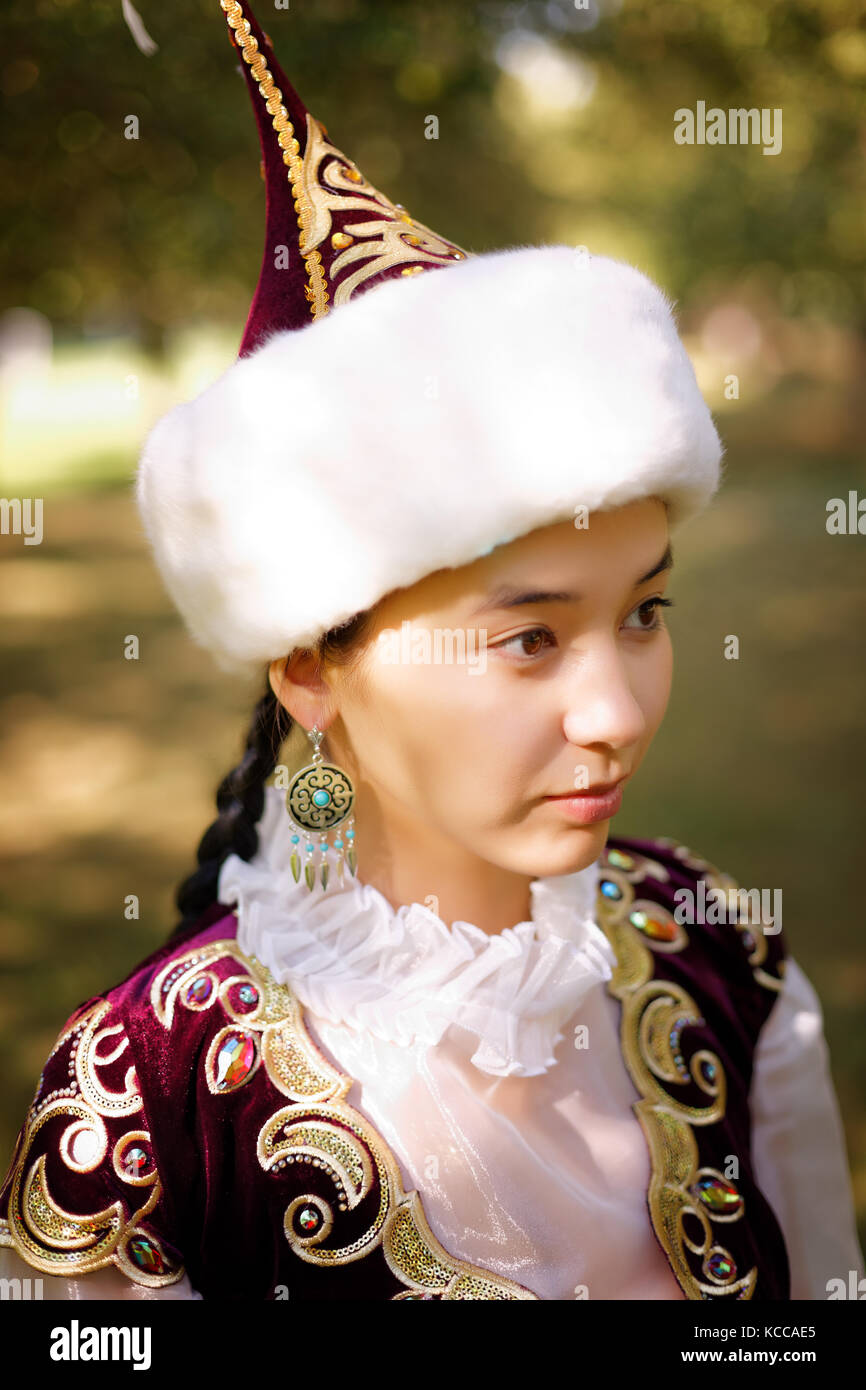 beautiful kazakh woman in national costume Stock Photo - Alamy