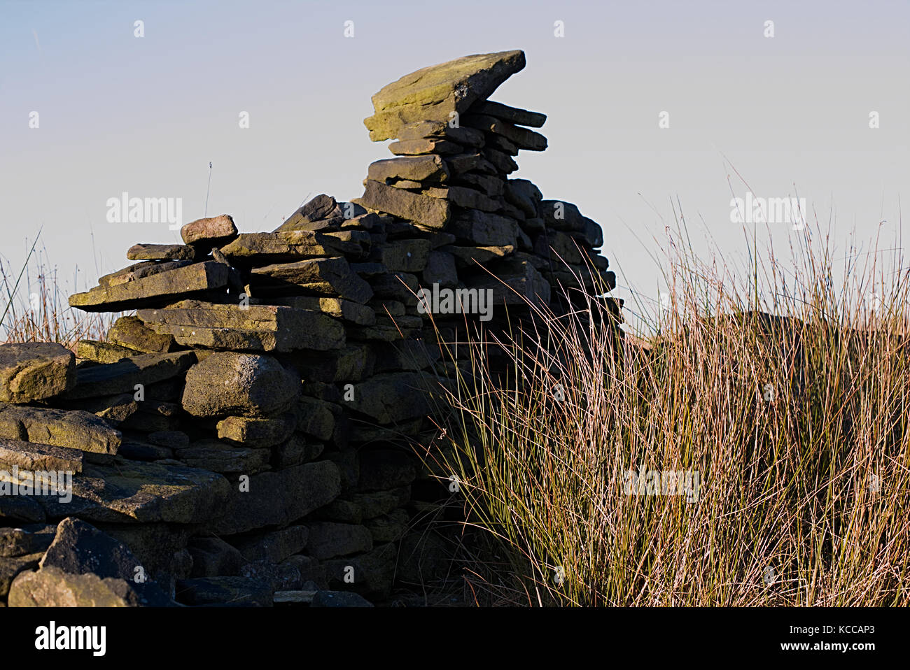 Ruined pennine farm hi-res stock photography and images - Alamy