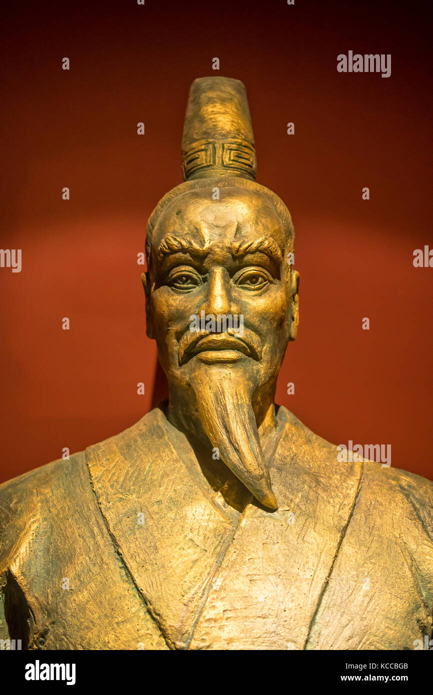 King Cuo in Terracotta Warriors Museum, Xi'an, China Stock Photo - Alamy