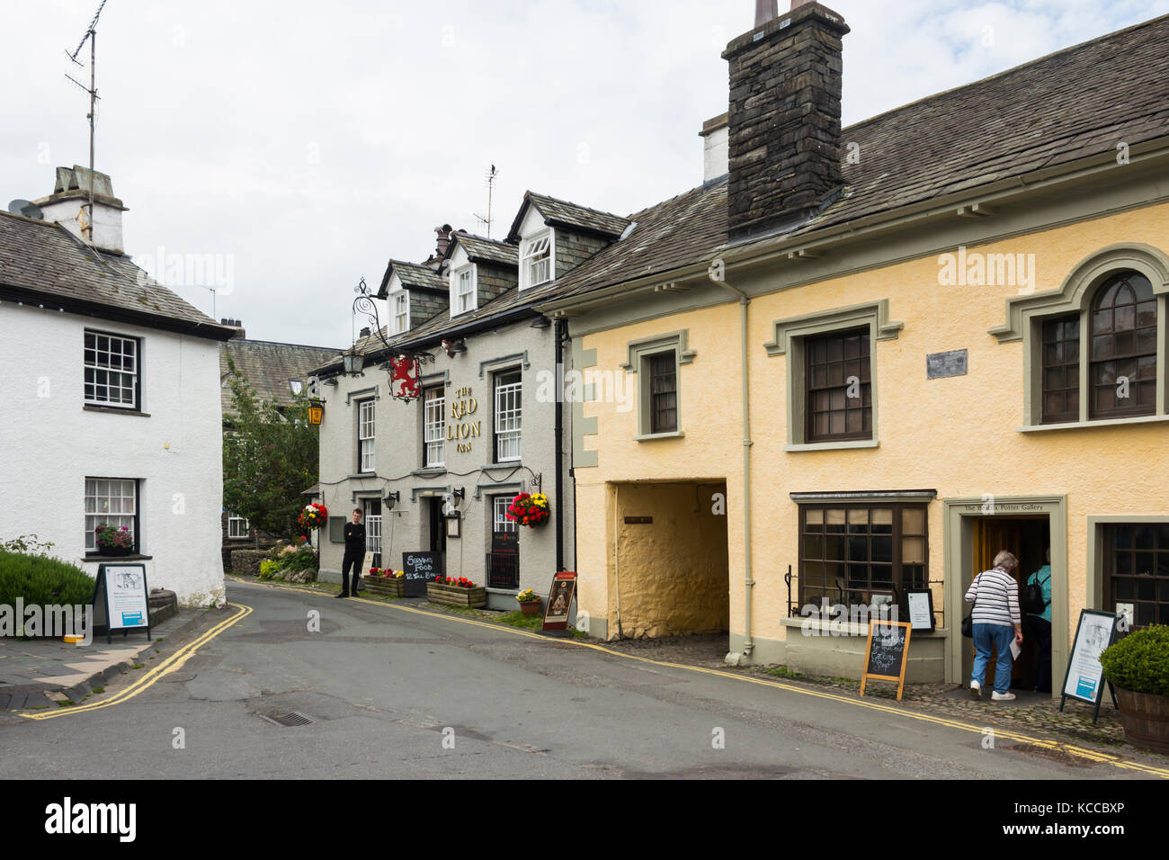 The Red Lion Inn, Main Street, in the village of Hawkshead in Cumbria ...