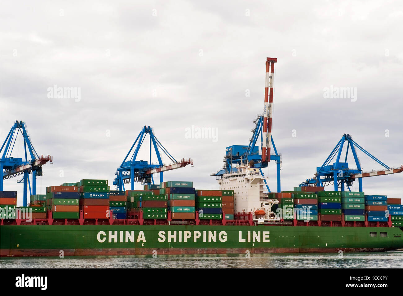 China shipping line hi-res stock photography and images - Alamy