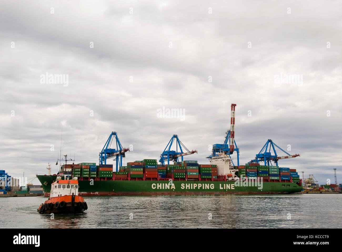 China shipping line hi-res stock photography and images - Alamy