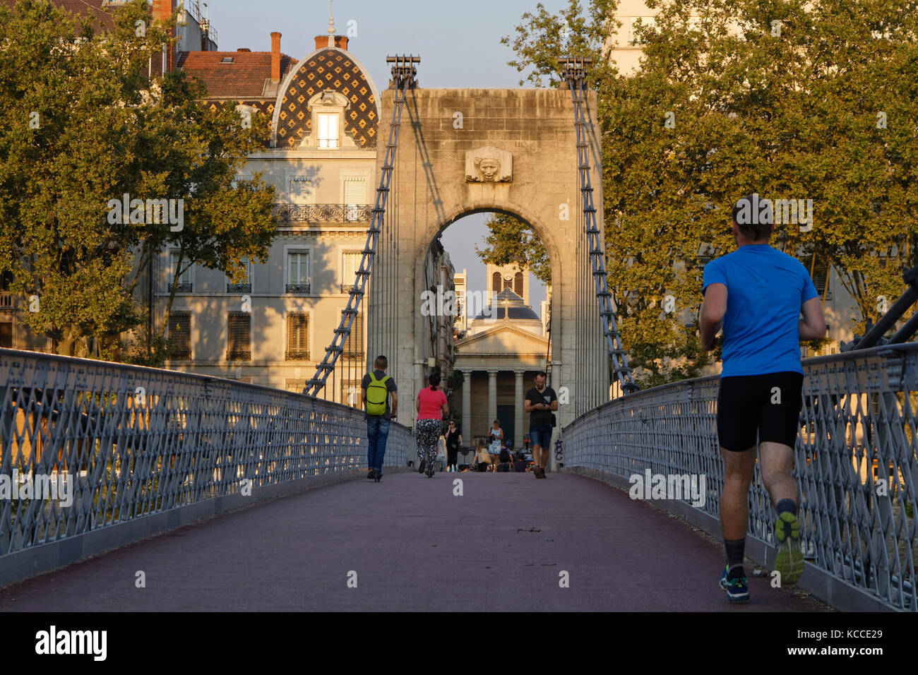 Passerelle vieux hi-res stock photography and images - Alamy