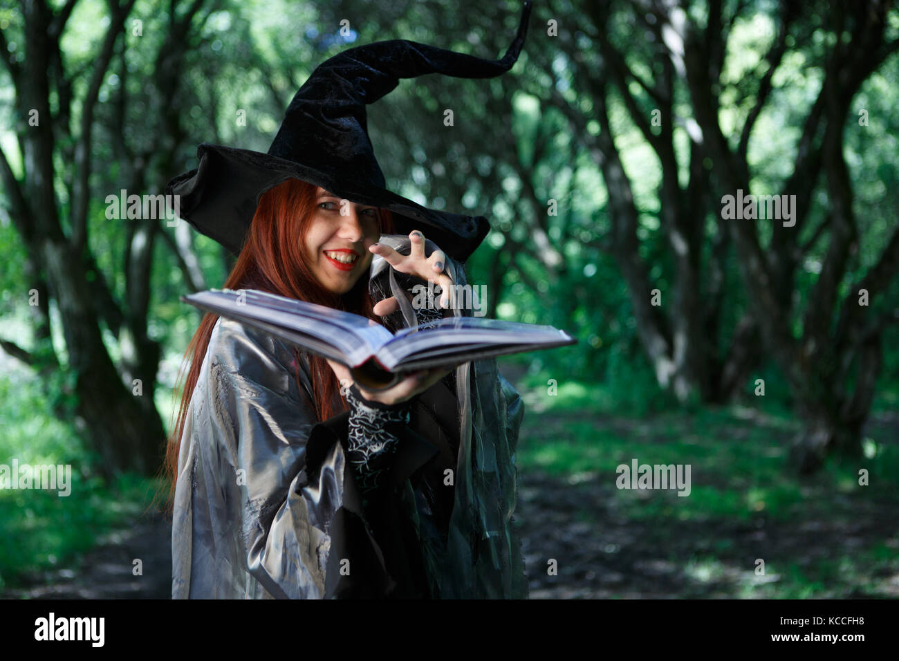 Witch laughing hi-res stock photography and images - Alamy