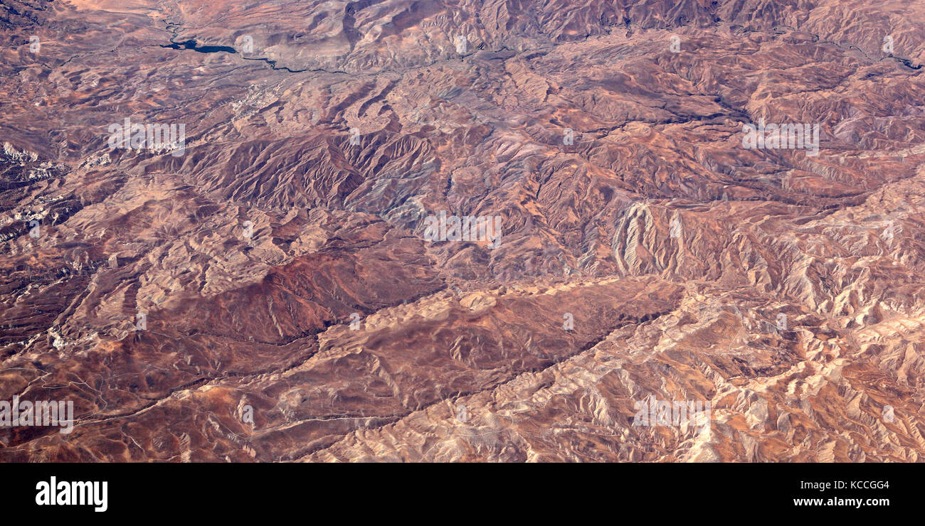 Aerial view mountainous desert landscape hi-res stock photography and ...