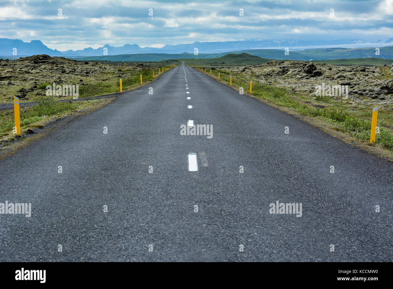 Ring road empty hi-res stock photography and images - Alamy