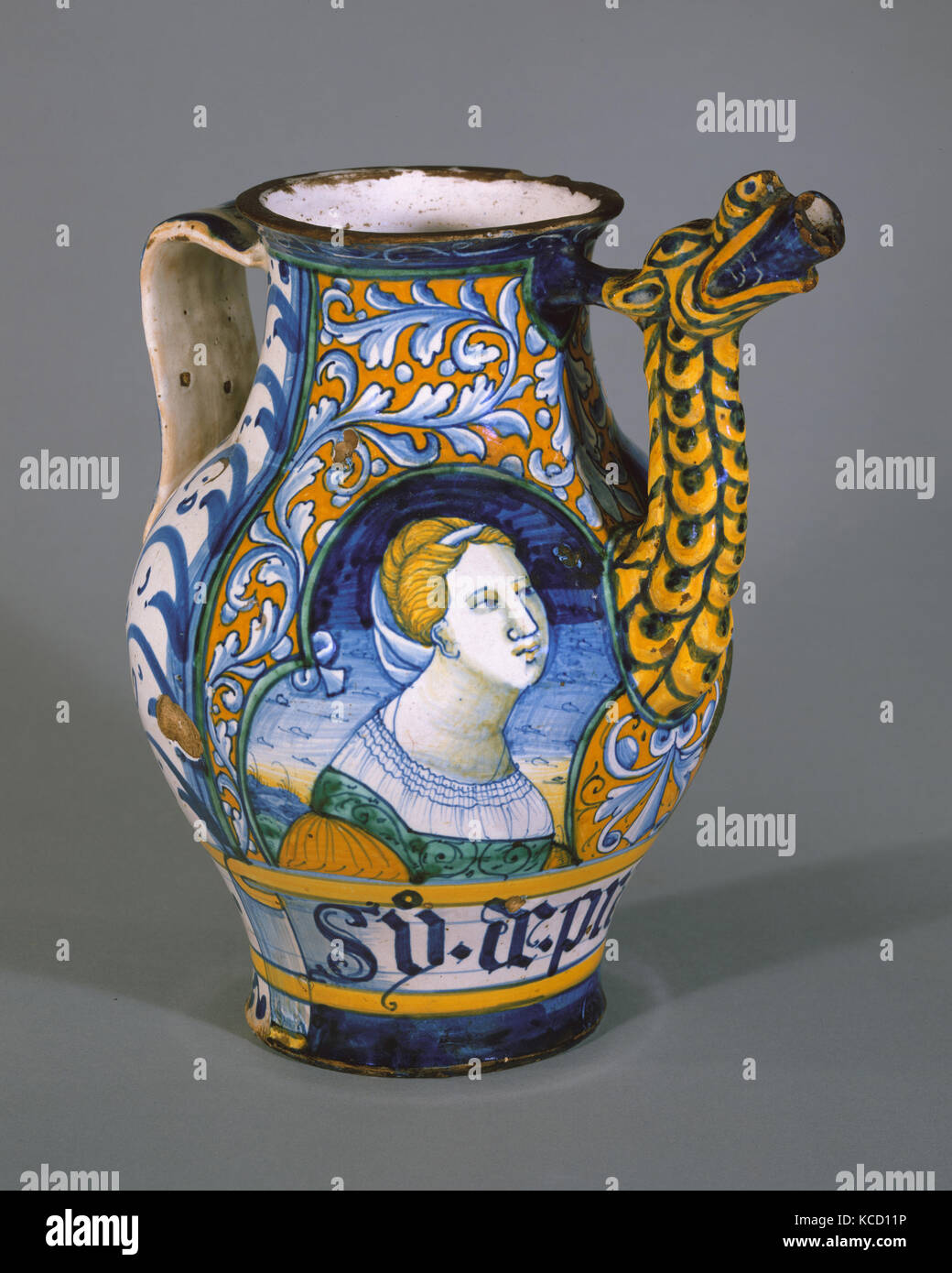 Castelli pottery hi-res stock photography and images - Alamy