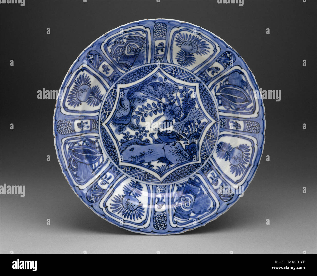 Dish, late 17th century, Chinese, for European market, Hard-paste ...