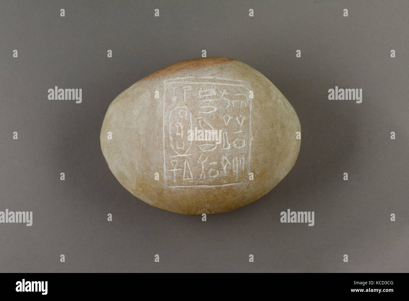 Inscribed Clam-Shaped Hammer, New Kingdom, Dynasty 18, ca. 1479–1458 B ...