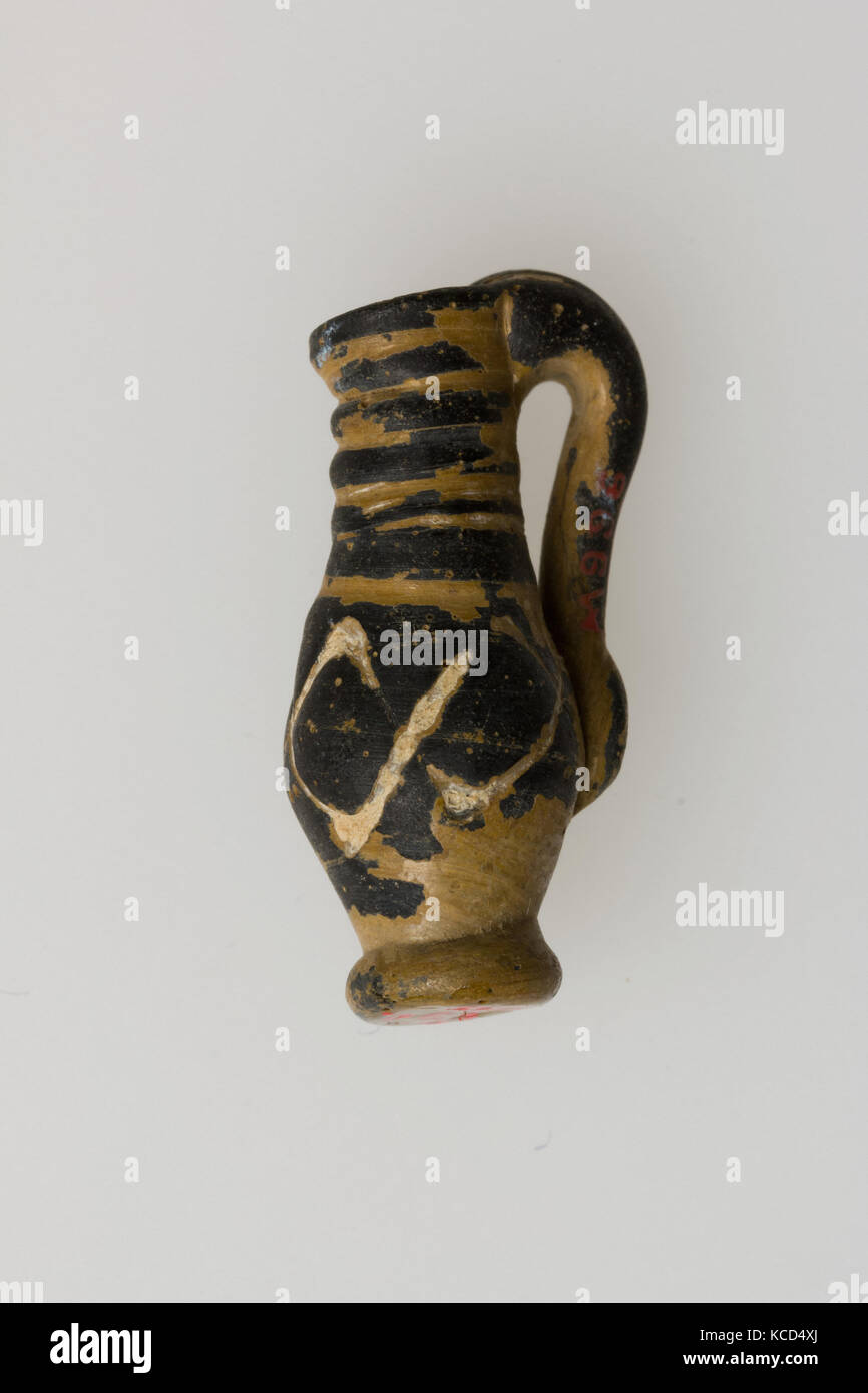 Pendant, vase, 4th–5th century, Egyptian possibly, Glass, 1 3/16 × 9/16 ...