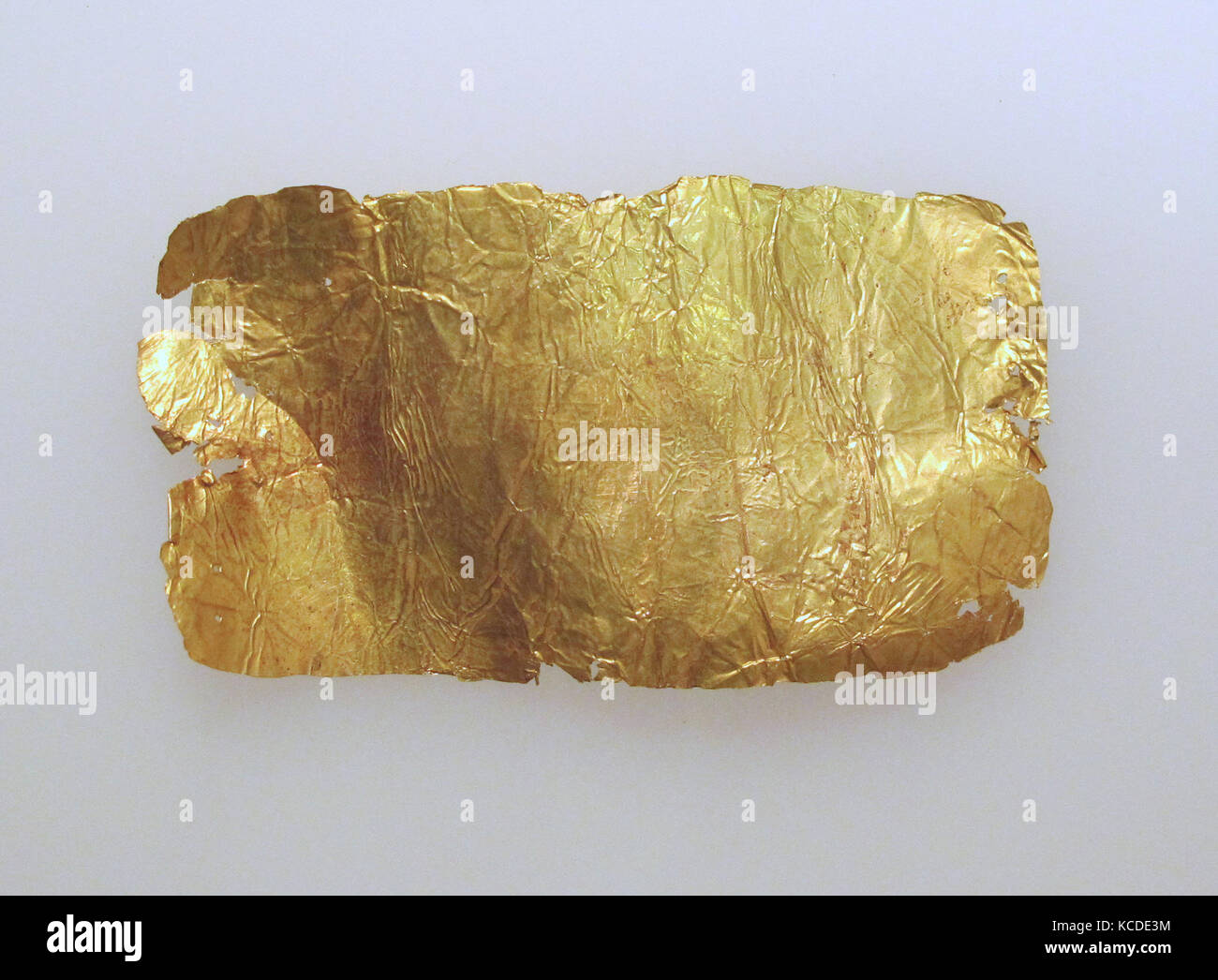 Frontlet of gold leaf, Gold, Other: 1 7/16 × 2 5/8 in. (3.7 × 6.7 cm ...