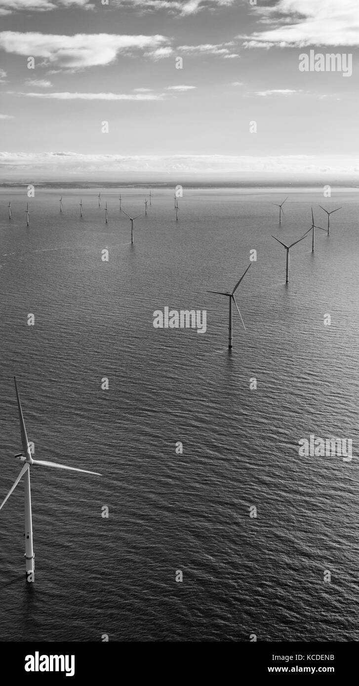 Offshore wind farm uk aerial hi-res stock photography and images - Alamy