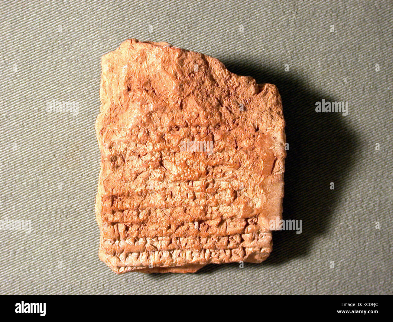 Babylonian tablet fragment hi-res stock photography and images - Alamy