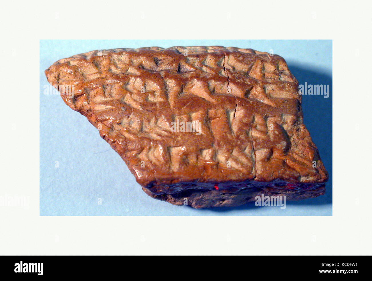 Cuneiform tablet: fragment of a contract, ca. 626–539 B.C Stock Photo ...