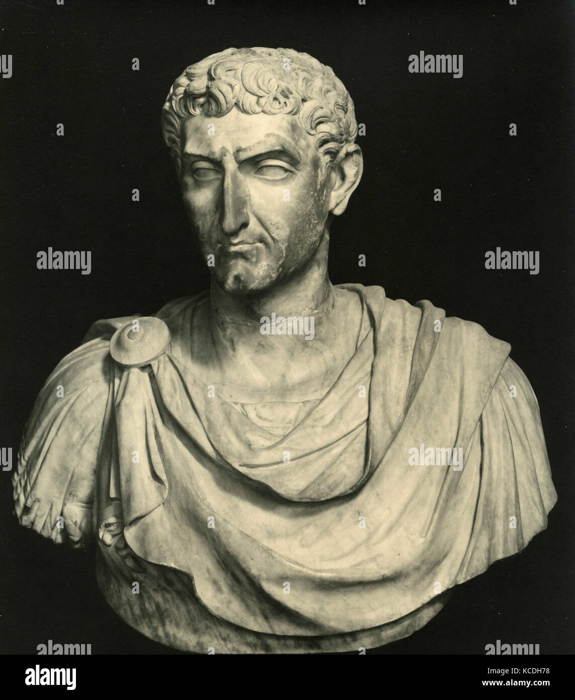 Nerva, head statue Stock Photo - Alamy