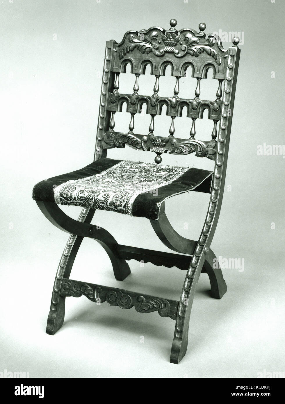 Collapsible chair, 16th or 17th century (textiles); early 20th century ...