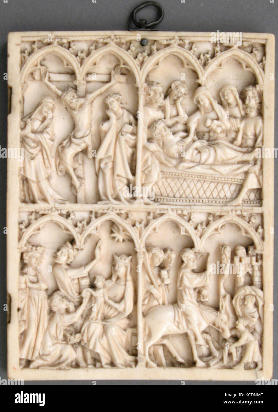 Right Wing of a Diptych, 14th century, French, Ivory with metal mounts, Overall: 5 1/8 x 3 15/16 ...