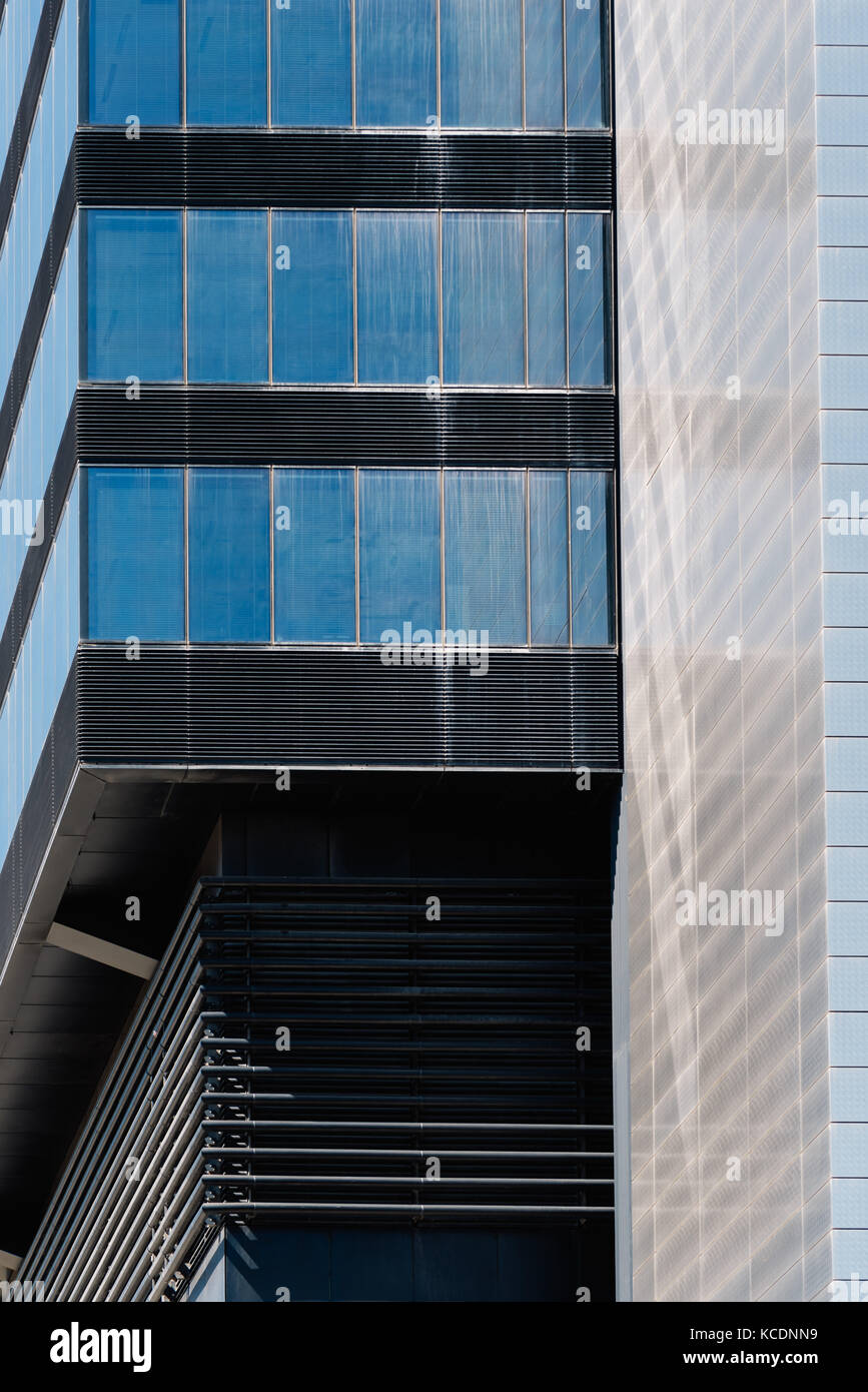 Modern office building exterior Stock Photo - Alamy