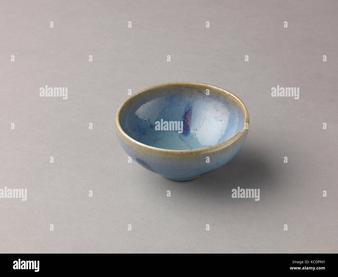 Small bowl, Jun ware, Chinese, Jin/Yuan Dynasty, 12th–13th century ...