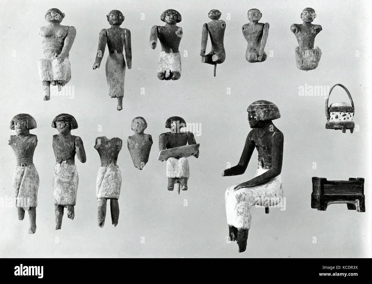 Figure of a man without arms, Middle Kingdom, Dynasty 11, ca. 2030–1640 ...