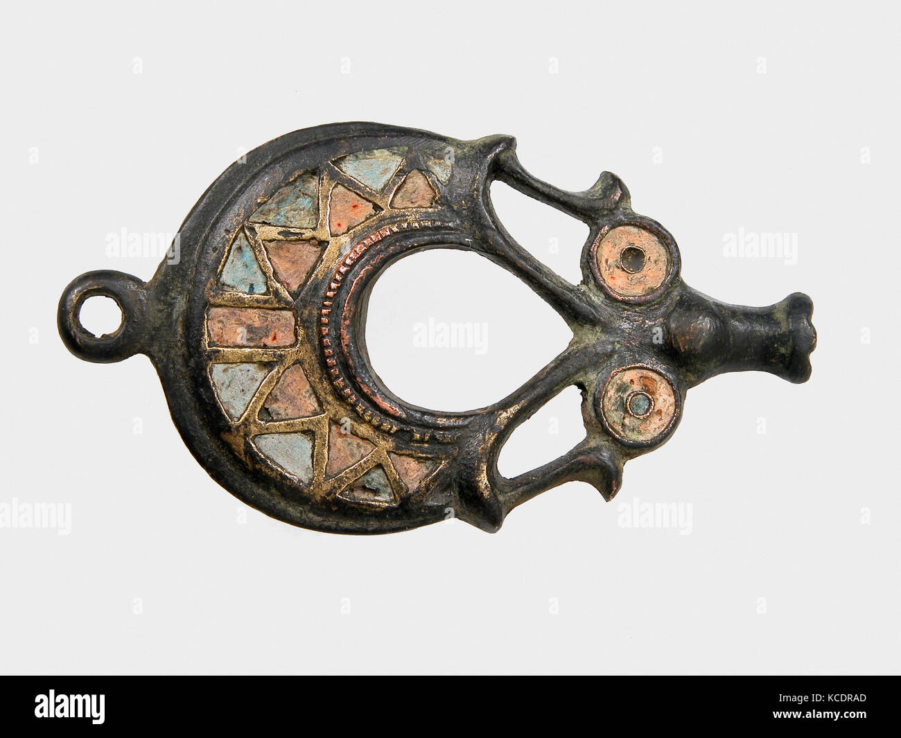 Zoomorphic brooch hi-res stock photography and images - Alamy