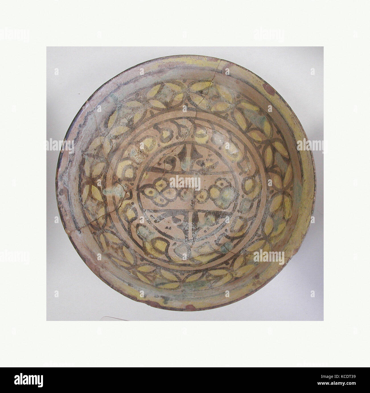 Bowl, late 8th–first half 9th century, Excavated in Iran, Nishapur, Earthenware; cream colored ...