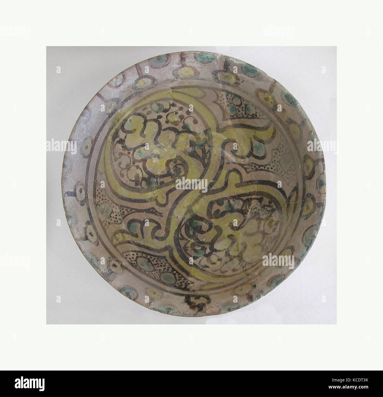 Buff earthenware with pigment hi-res stock photography and images - Alamy