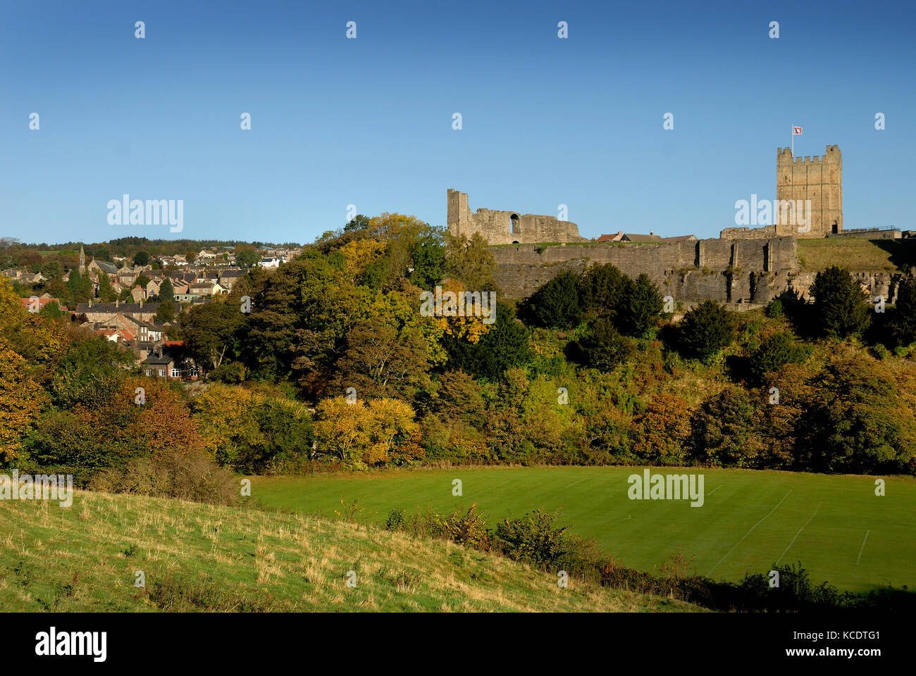 Richmond Castle, North Yorkshire Stock Photo - Alamy