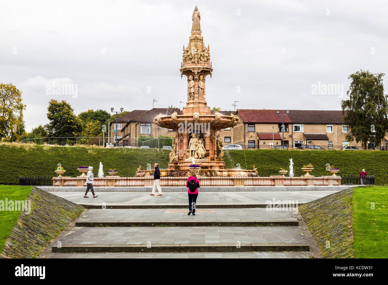 Doulton Terracotta fountain Stock Photo - Alamy