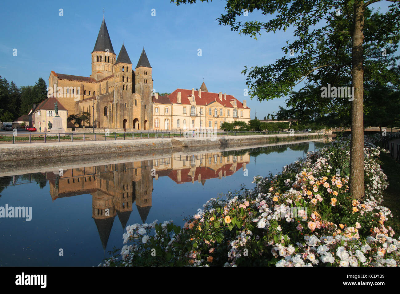 Paray hi-res stock photography and images - Alamy