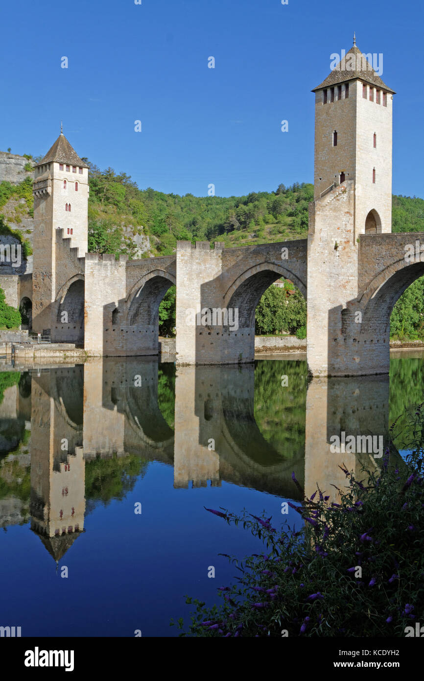 CAHORS, FRANCE, June 22, 2015 : The Valentre Bridge, the symbol of ...